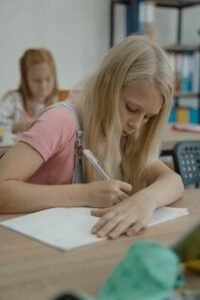 Best 20+ Reading Comprehension Quizzes With Explanations | English Luv